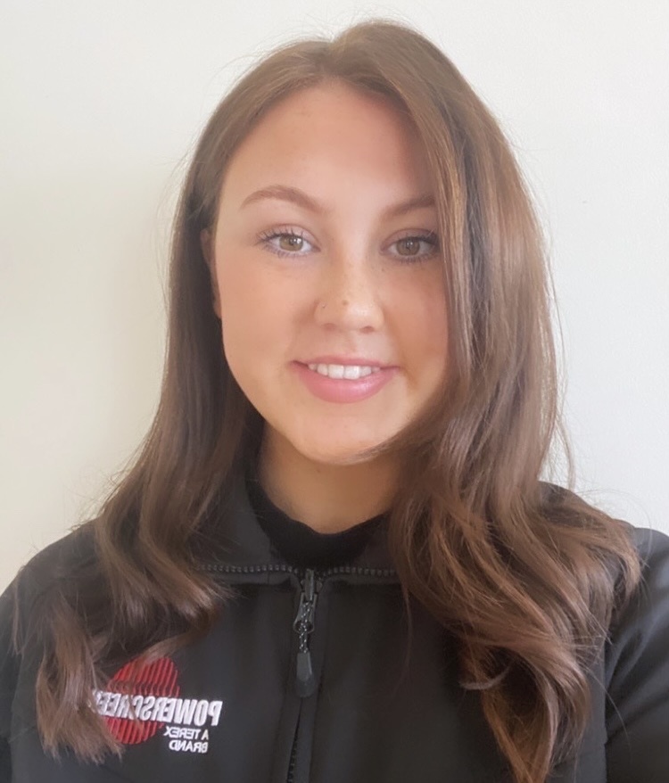 Amelia Boosts her Career with a Business Management Apprenticeship ...